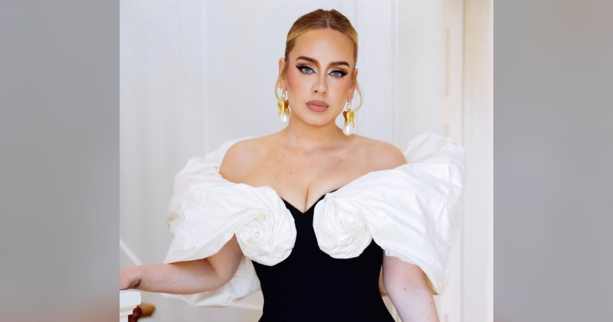 Adele warns fans against throwing things while an artiste performs